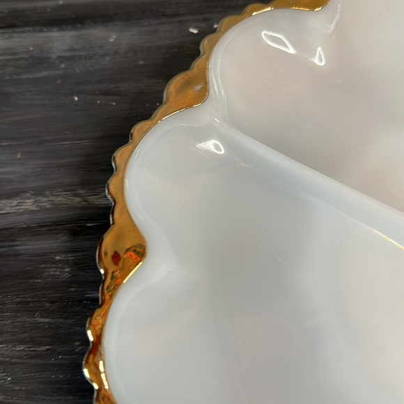 Anchor Hocking | Dining | Vintage Anchor Hocking Milk Glass Divided ...